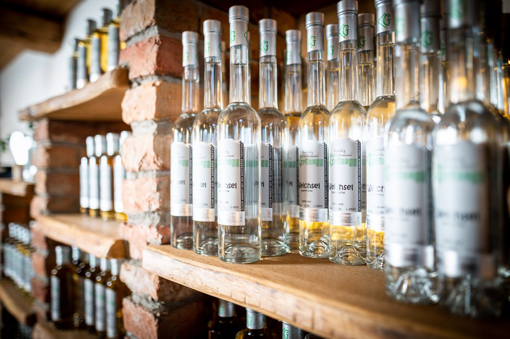 Visit the distillery - Grünegg Alm und Hochkönig Edelbrennerei